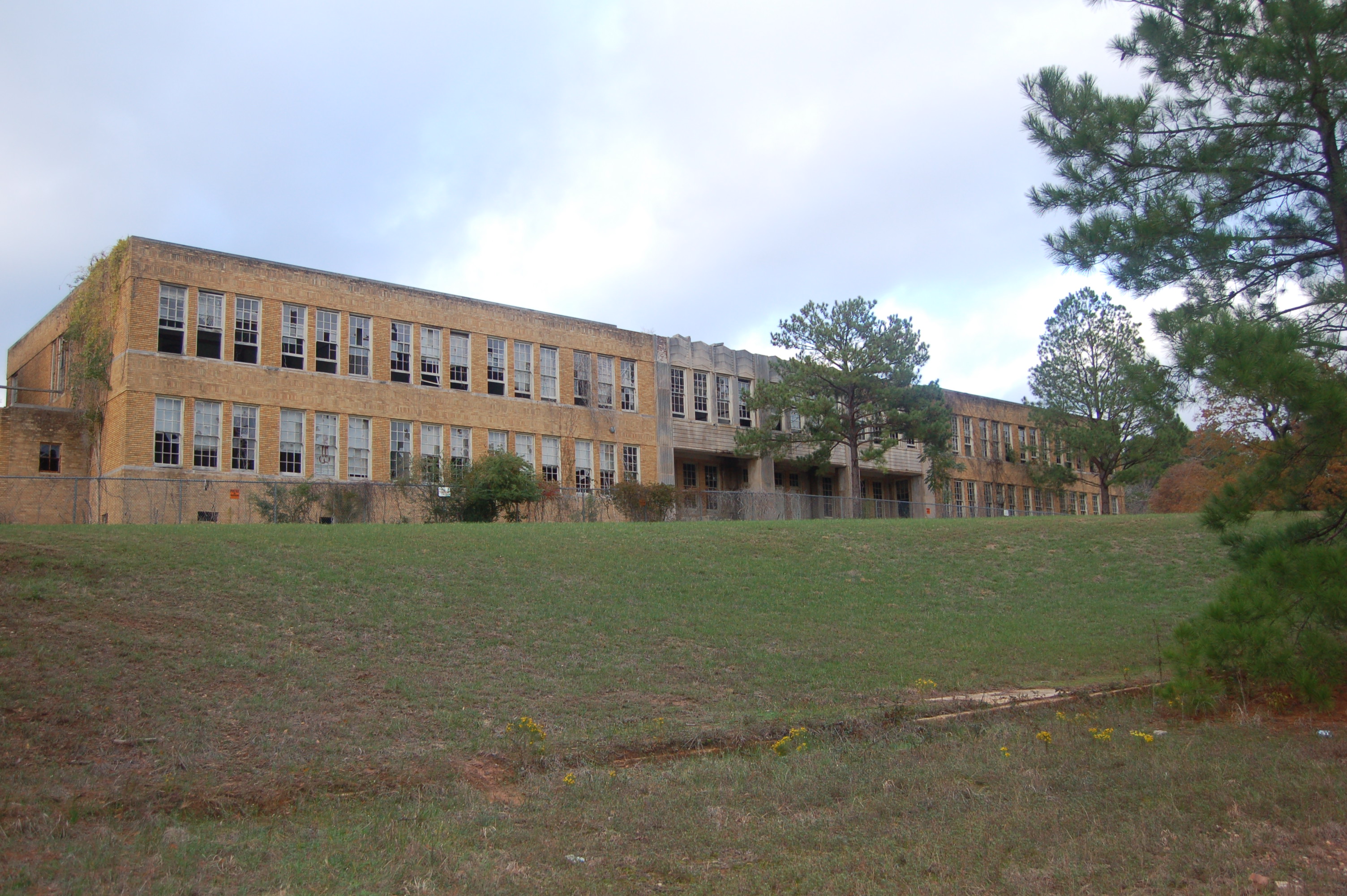 Forgotten Landmark-Rodessa High School, Rodessa (LA) – Historic Highway ...